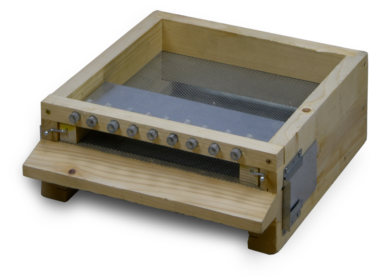 WARRE BOTTOM BOARD WITH POLLEN TRAP